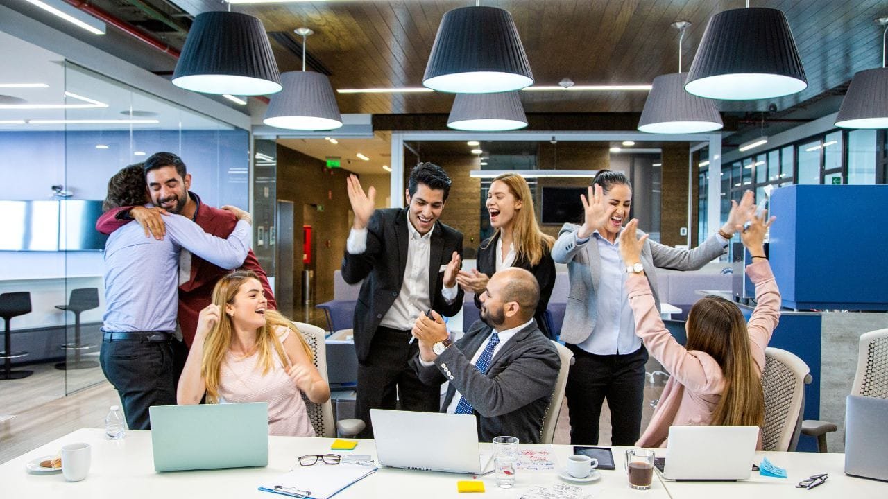 What is Custom Broker & How to Become a Customs Broker? | DFH